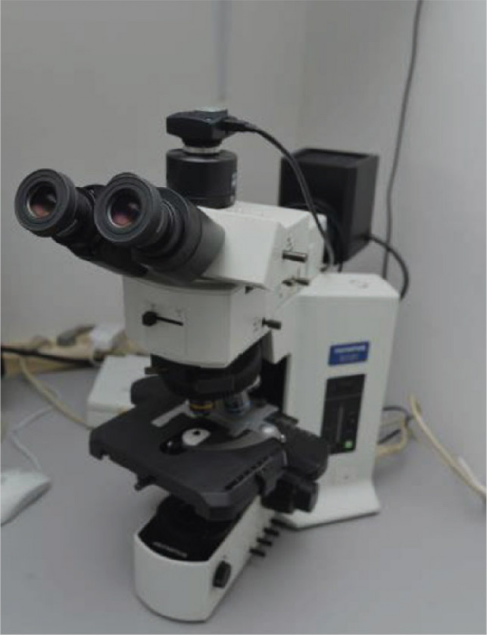 Universal microscope with digital image analysis - TTF